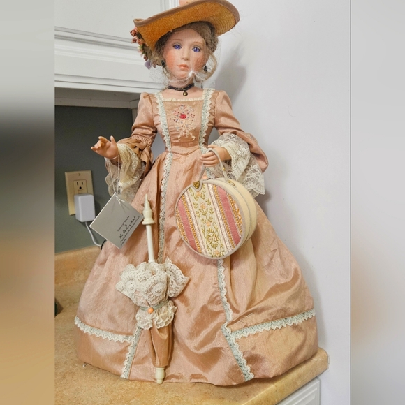 Danbury Mint | Other | Danbury Mint Victorian Style Porcelain Bess Doll ...